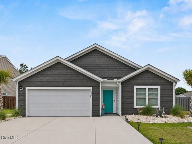 200 Sunshine Dr, Holly Ridge, NC 28445