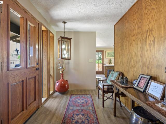 200 sw beaver st