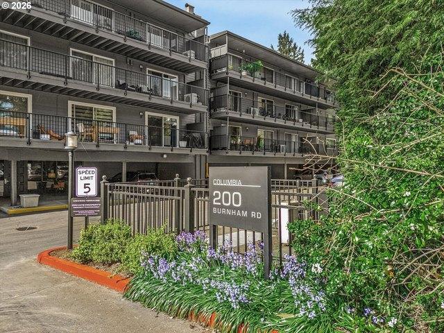 200 SW Burnham Rd Unit T404, Lake Oswego, OR 97034