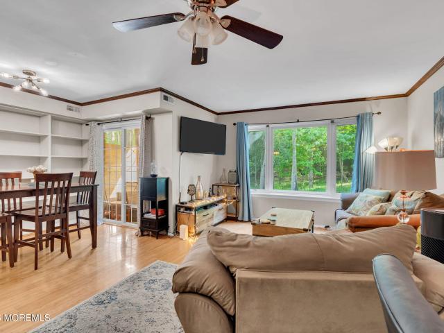 200 Portland Road Unit E14