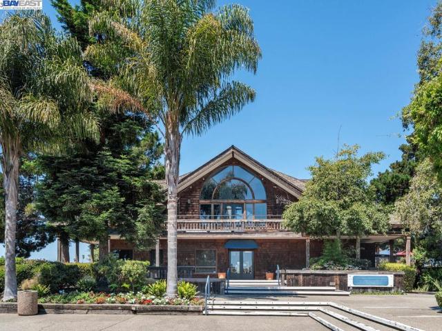 200 Packet Landing Rd, Alameda, CA 94502 | MLS #41036 | Compass