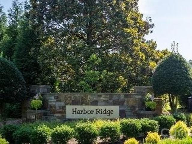 200 Pier Point Dr, Connelly Springs, NC 28612