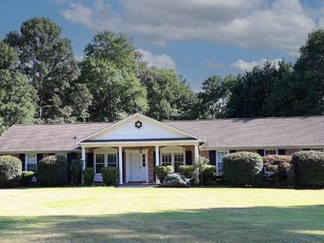 200 Pine Wood Dr, Greenville, SC 29607