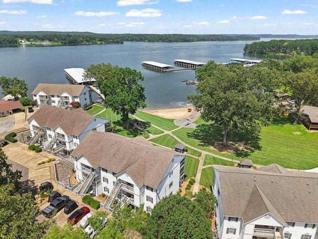 200 Pleasant Pl Apt C5, Springville, TN 38256