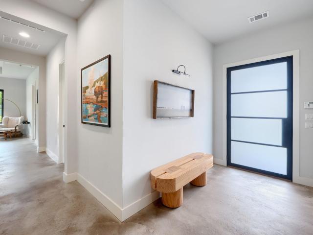200 Quarter Horse Ln