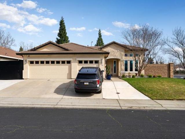 200 Rock Creek Ct, Roseville, CA 95847