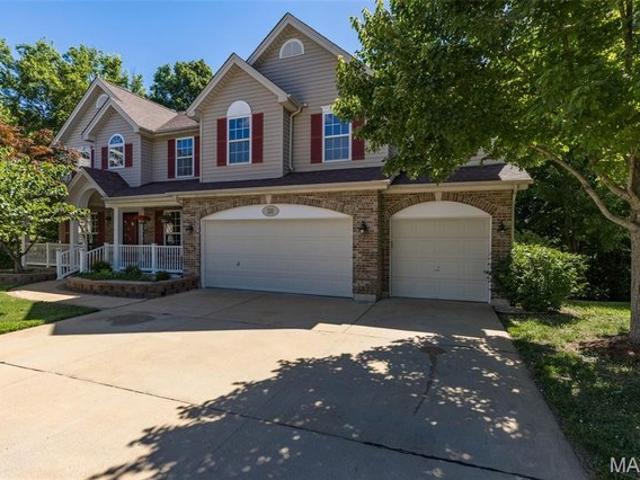 200 Romaine Spring Vw, Fenton, MO 63026
