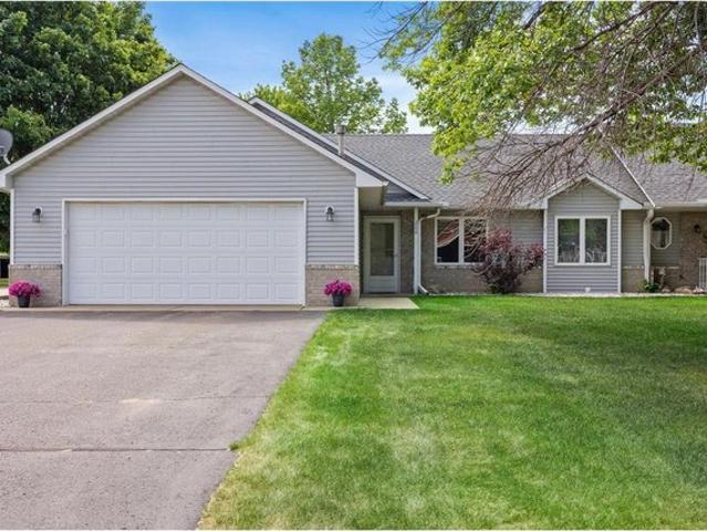 200 Rosewood Ave NW, Isanti, MN 55040