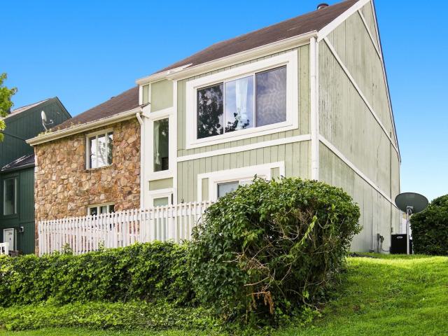 200 Raintree Dr