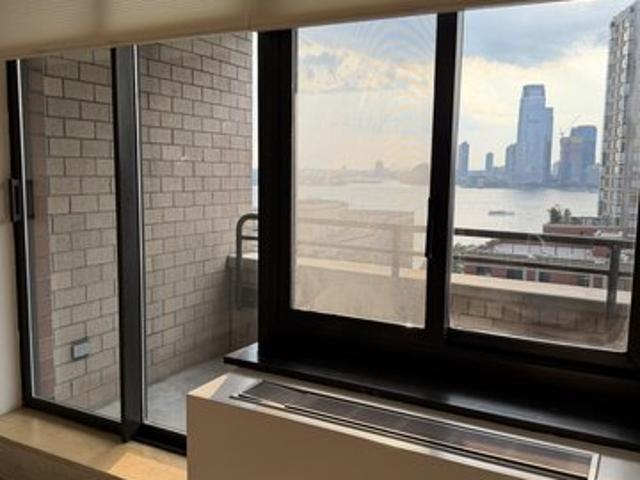 200 Rector Pl Apt 15D, New York, NY 10280