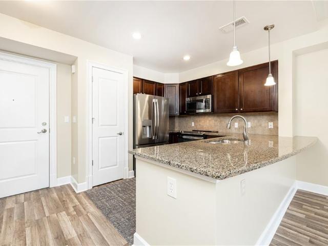 200 River Vista Drive 506