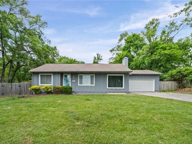 200 W 98th St, Kansas City, MO 64114