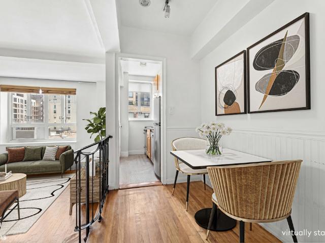 200 W 20TH Street 1007