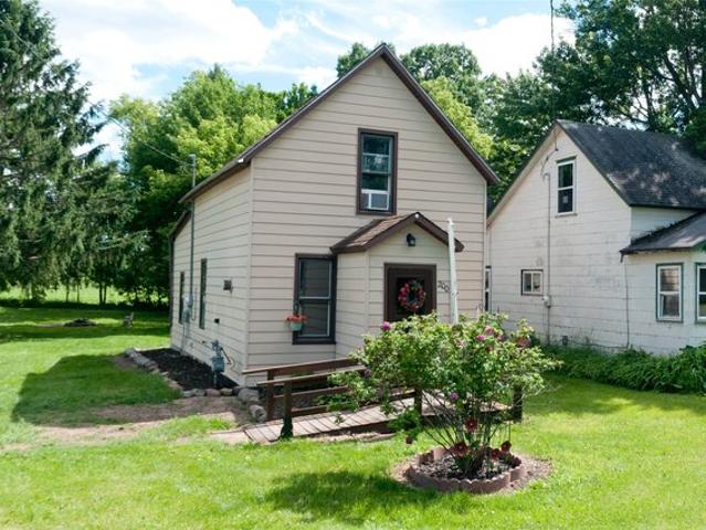 200 W 2nd St, Haugen, WI 54841