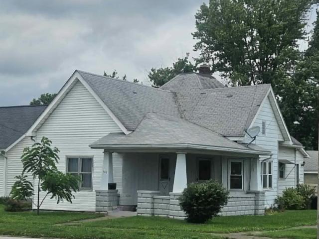 200 W Walnut Street