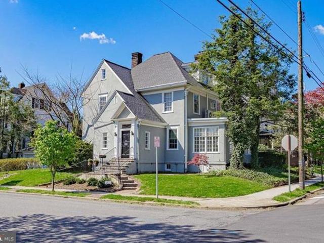 200 W Burke St, Easton, PA 18042