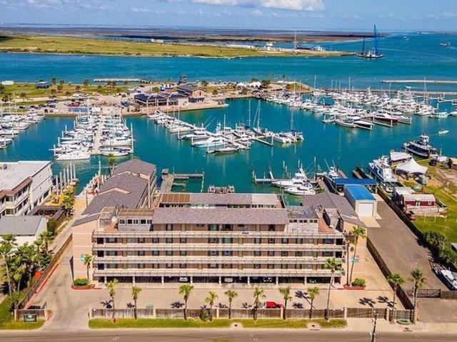 200 W Cotter Ave Unit D4, Port Aransas, TX 78373