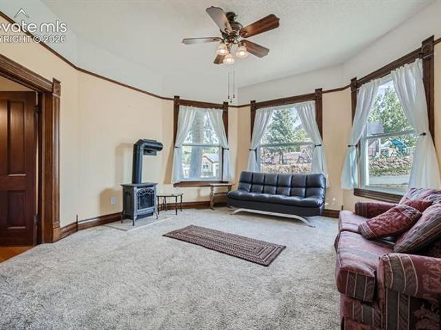 200 W Eaton Avenue