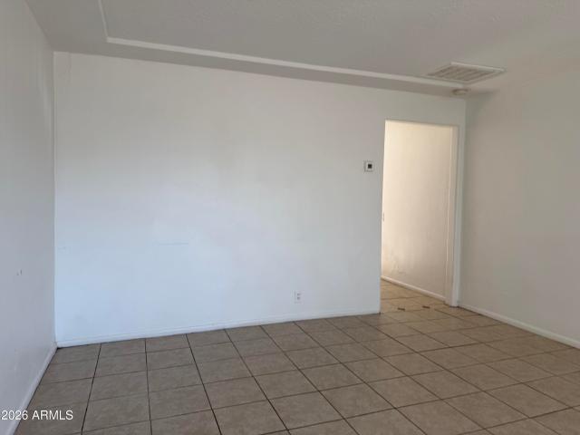200 W HILL Drive