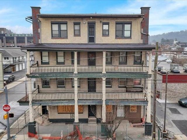 200 W Lancaster Ave, Reading, PA 19607