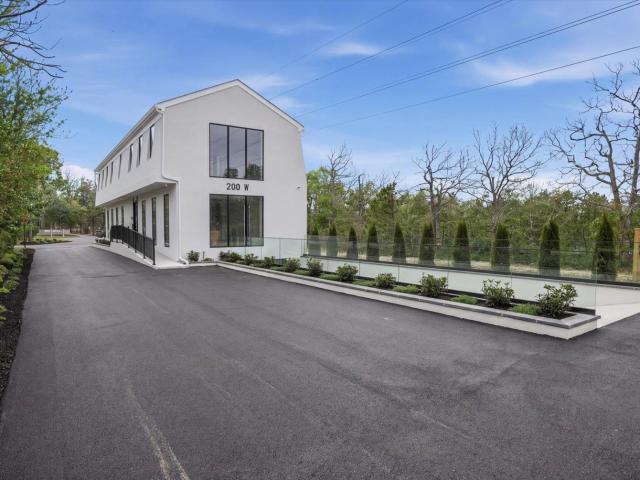200 W Montauk Highway 2nd Floor, Unit 2B