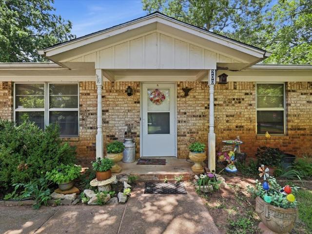 200 W North Street