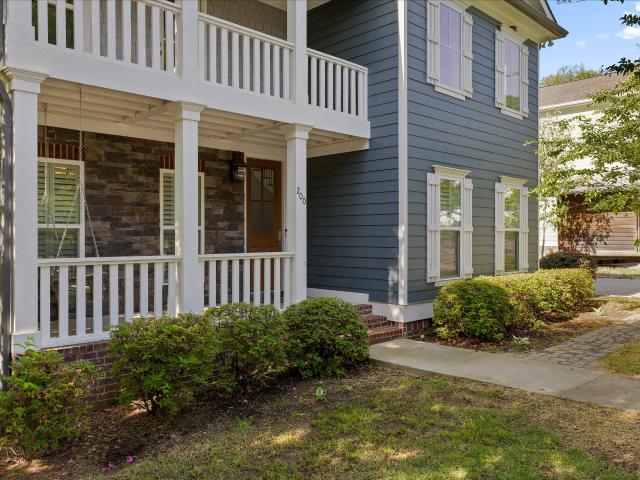 200 W Peak Street