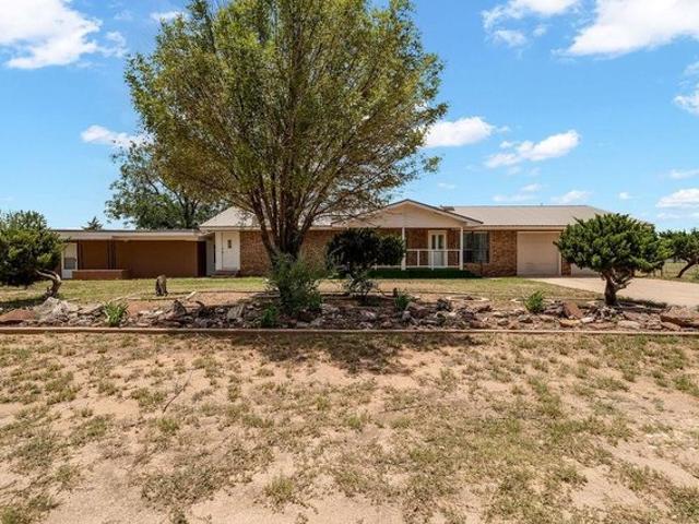 200 W Robinson Rd, Big Spring, TX 79720