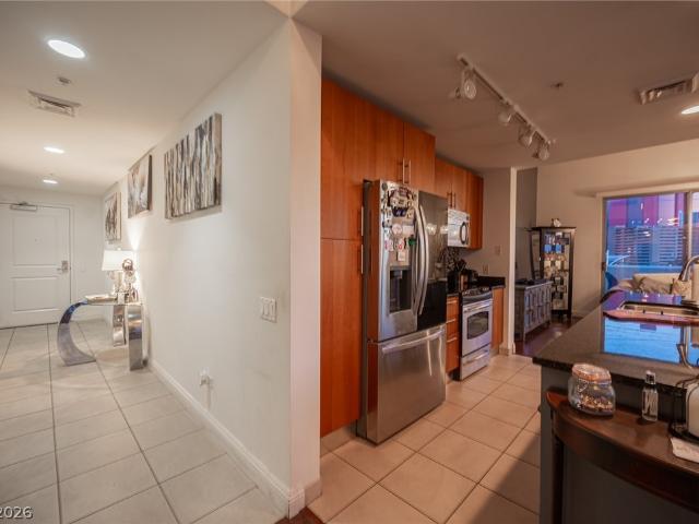 200 W Sahara Avenue 501