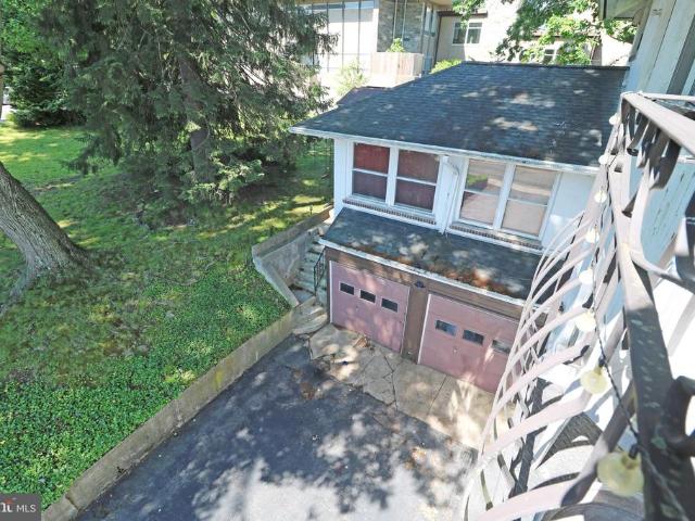 200 W Springfield Road