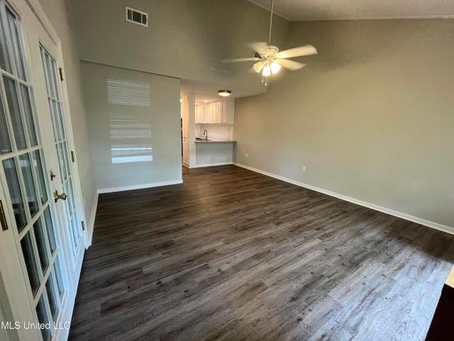 200 Woodgreen Drive # 24