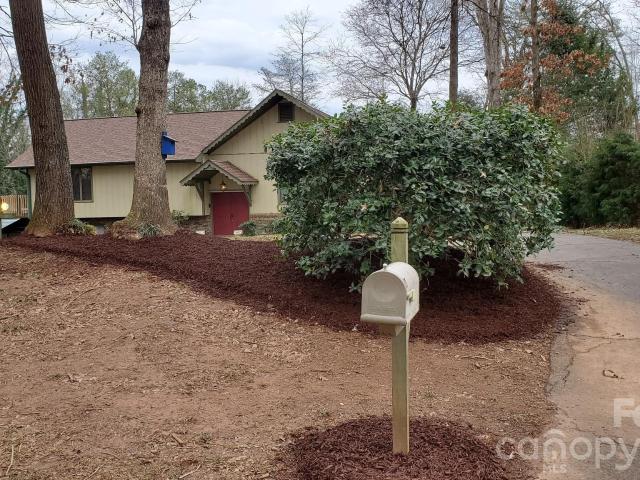 200 Woodland Circle