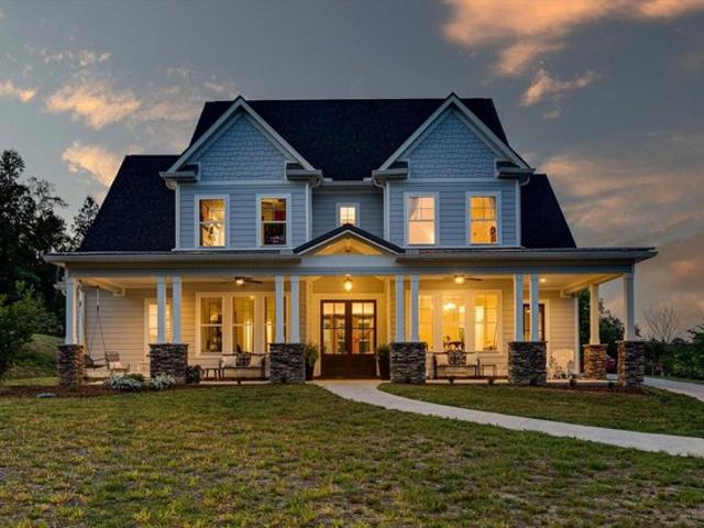 200 Waters Dr, Ringgold, GA 30736