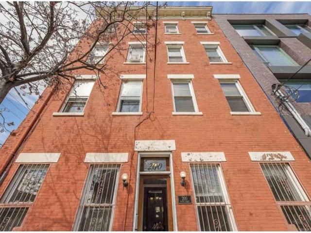 200 Wayne St Apt 1R, Jersey City, NJ 07302