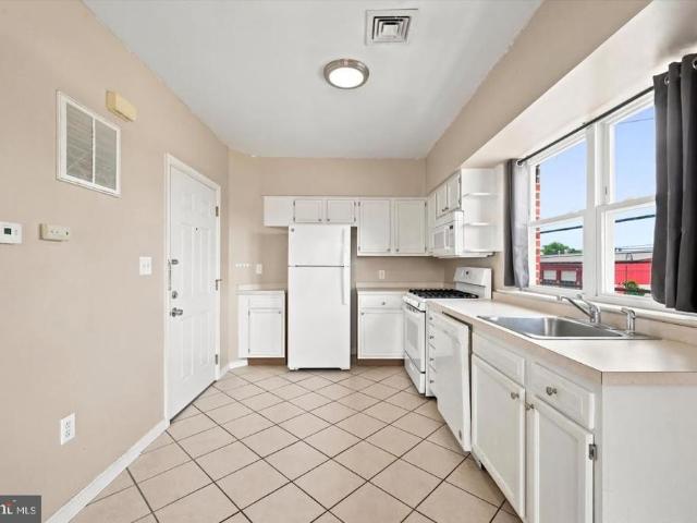 200 Wanamaker Avenue # 2