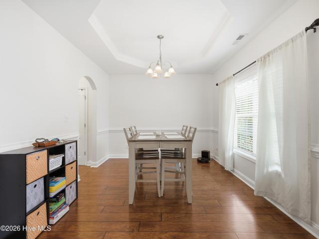 200 Wedgefield Circle