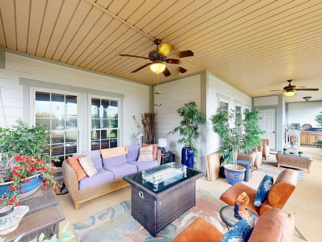 200 Weeping Willow Trail