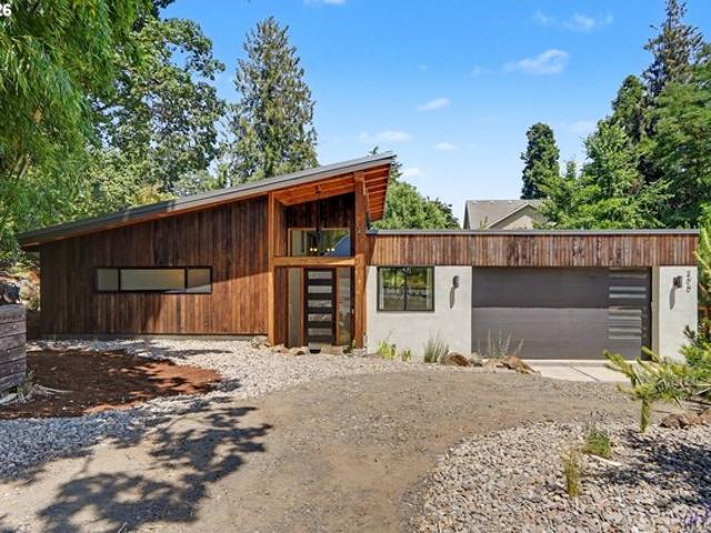 200 Welch St, Silverton, OR 97381