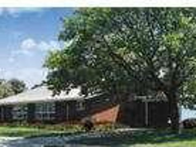 200 West Frost Avenue South Pointe Commons L.L.C