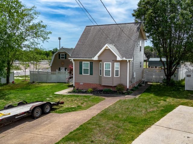200 Westlynn Dr