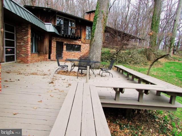 200 Tall Oaks Drive
