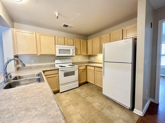 200 Talus Way Apt 234, Reno, NV 89503
