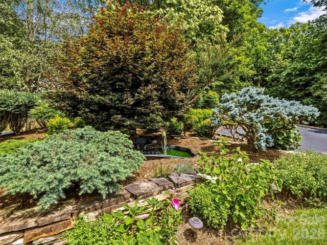 200 Teaberry Lane