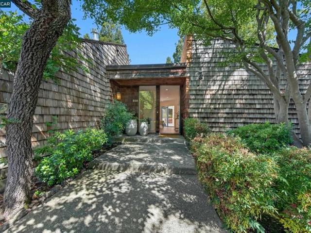 200 The Knoll, Orinda, CA 94563