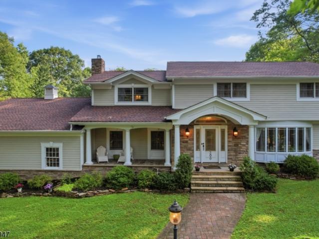 200 Valley Dr