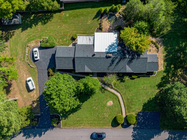 200 Valley Road