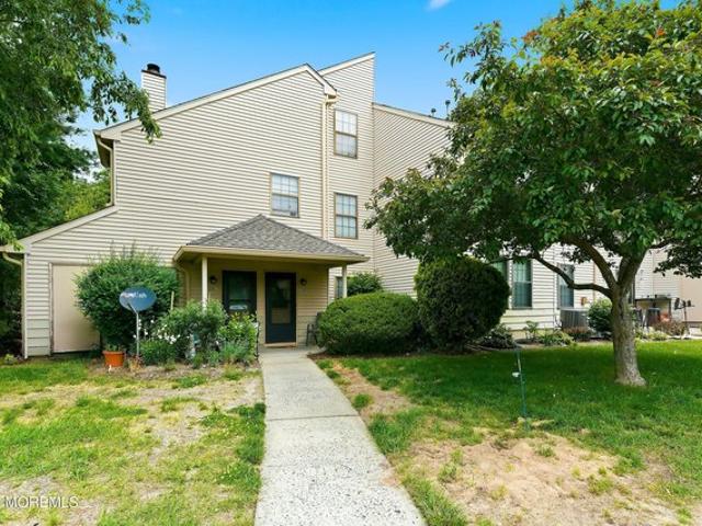 200 Violet Ln, Jackson, NJ 08527