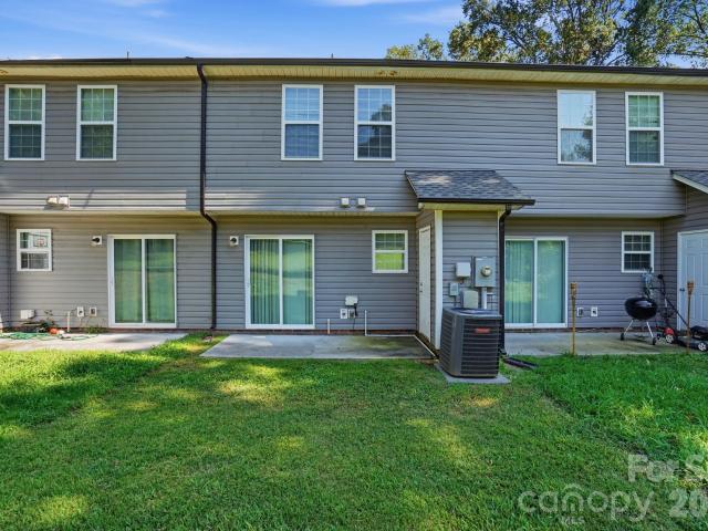 200 Young Avenue SW