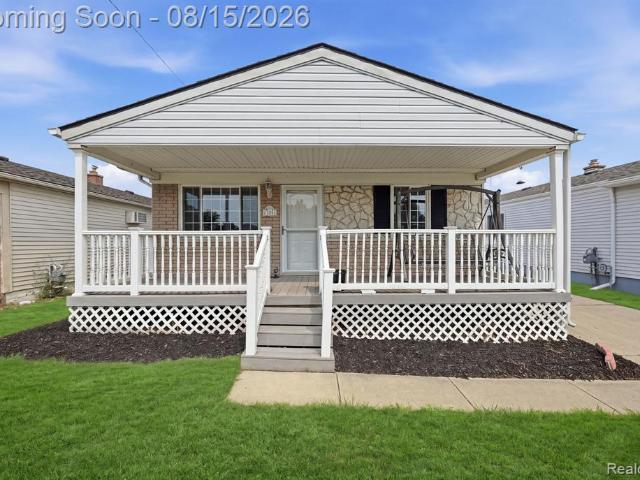 20147 Lakeworth Street