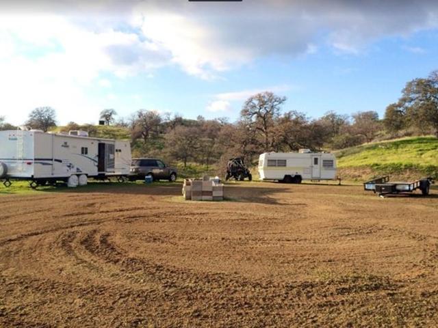 20148 Tollhouse Rd, Clovis, CA 93619